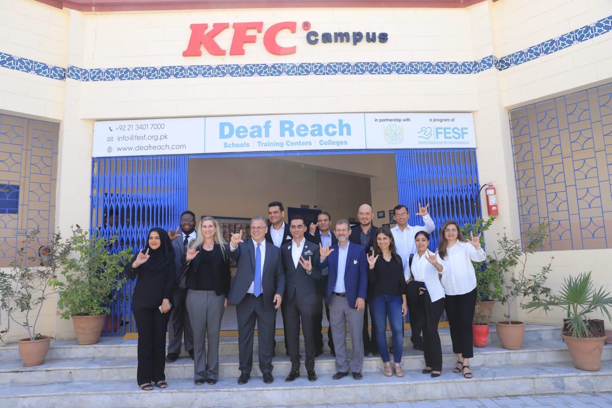 US Ambassador and Consul General visit Deaf Reach, Karachi. - Deaf ...